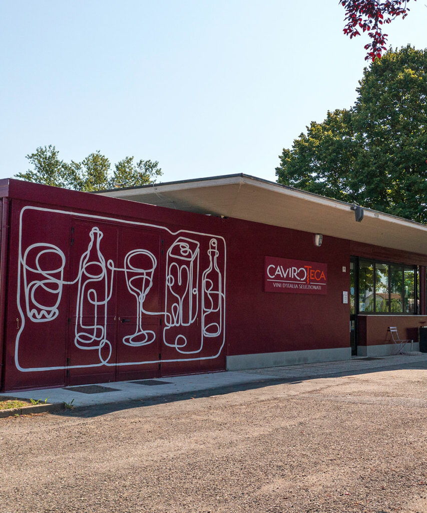 Italian wine production for large-scale retail channels and hospitality ...